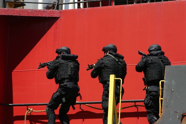 Hammerhead Tactical PFD – Tulmar Safety Systems